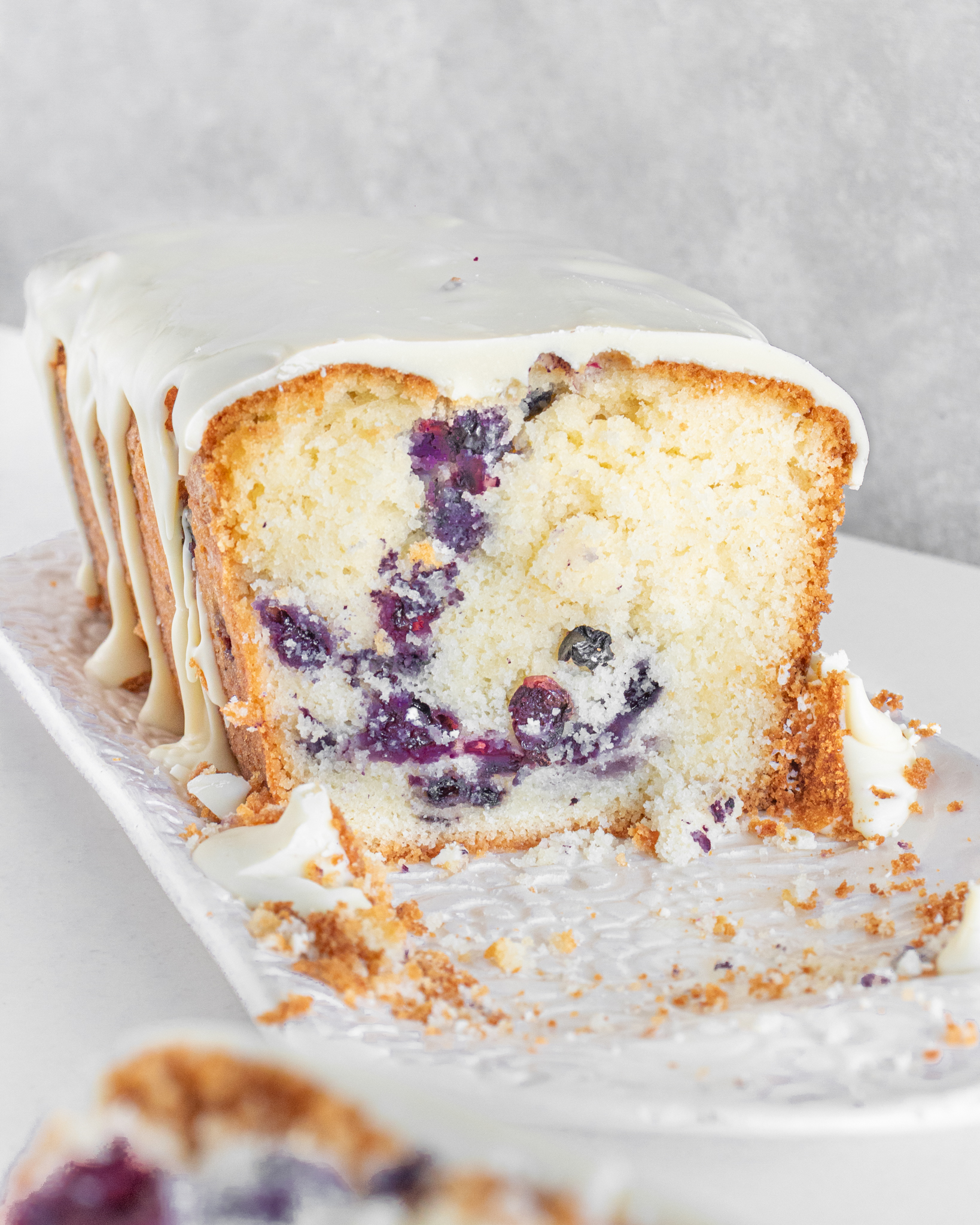 BUDÍN CON FRUTOS ROJOS Y CHOCO BLANCO - Despiértate Carola